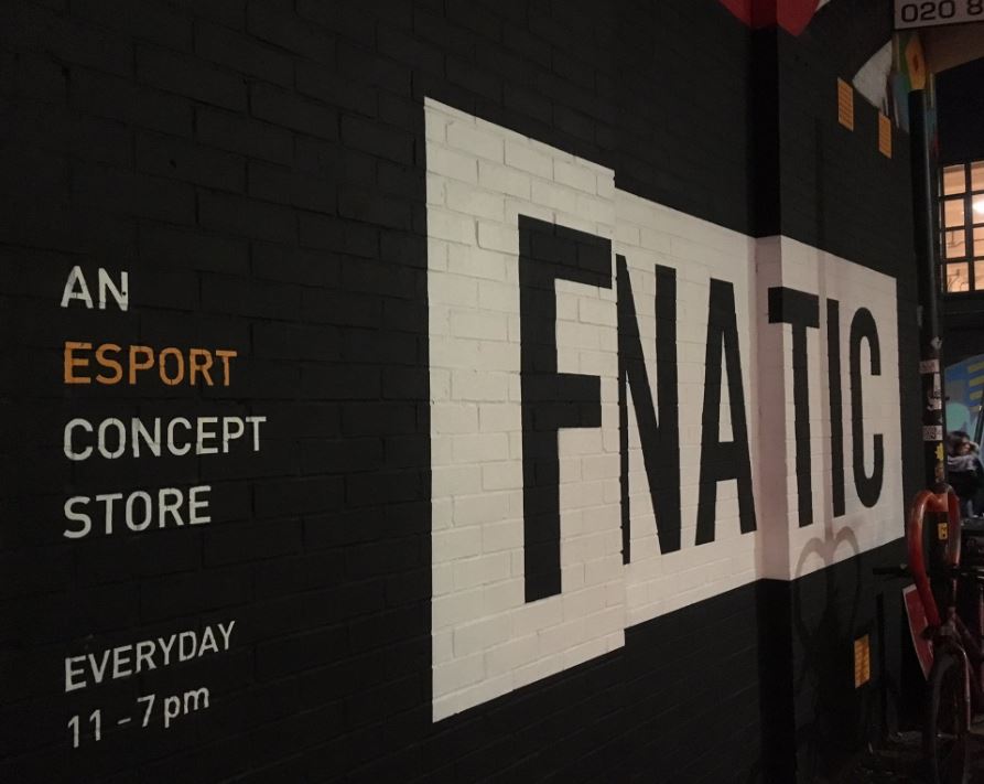 Fnatic's Sam Mathews discusses the Bunkr shop in London - - Gamereactor