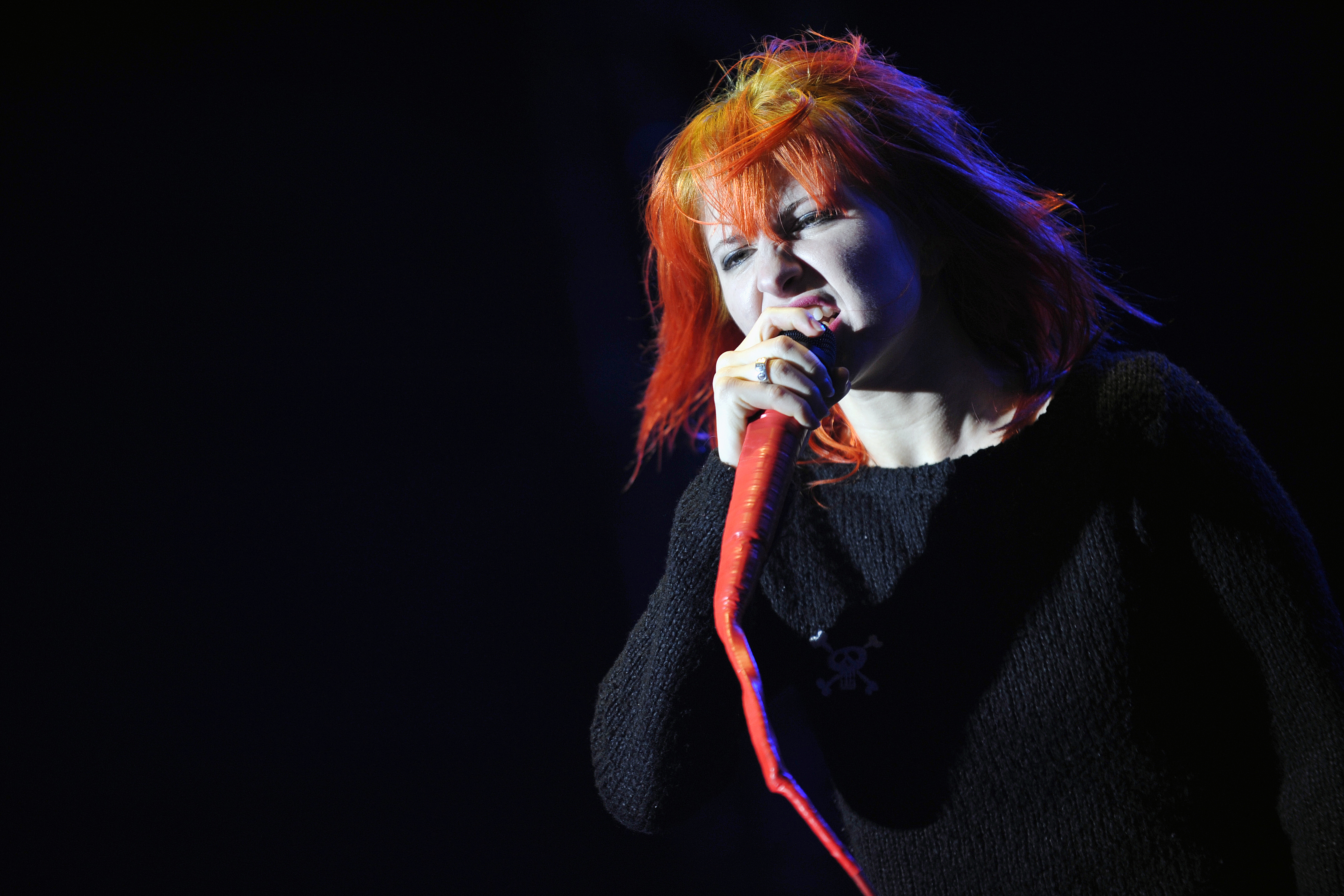 Paramore frontwoman Hayley Williams surprise releases 17 new songs ...
