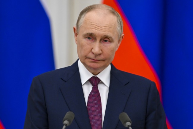 Russia dismisses Trump's "paper tiger" claim and asserts economic and ...