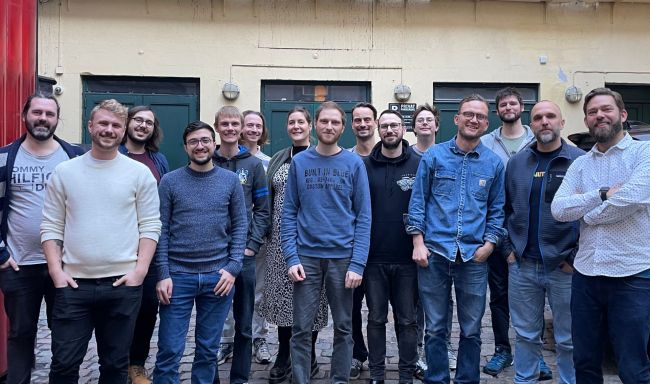 Flashbulb Games: The Pros and Cons of Independence - - Gamereactor