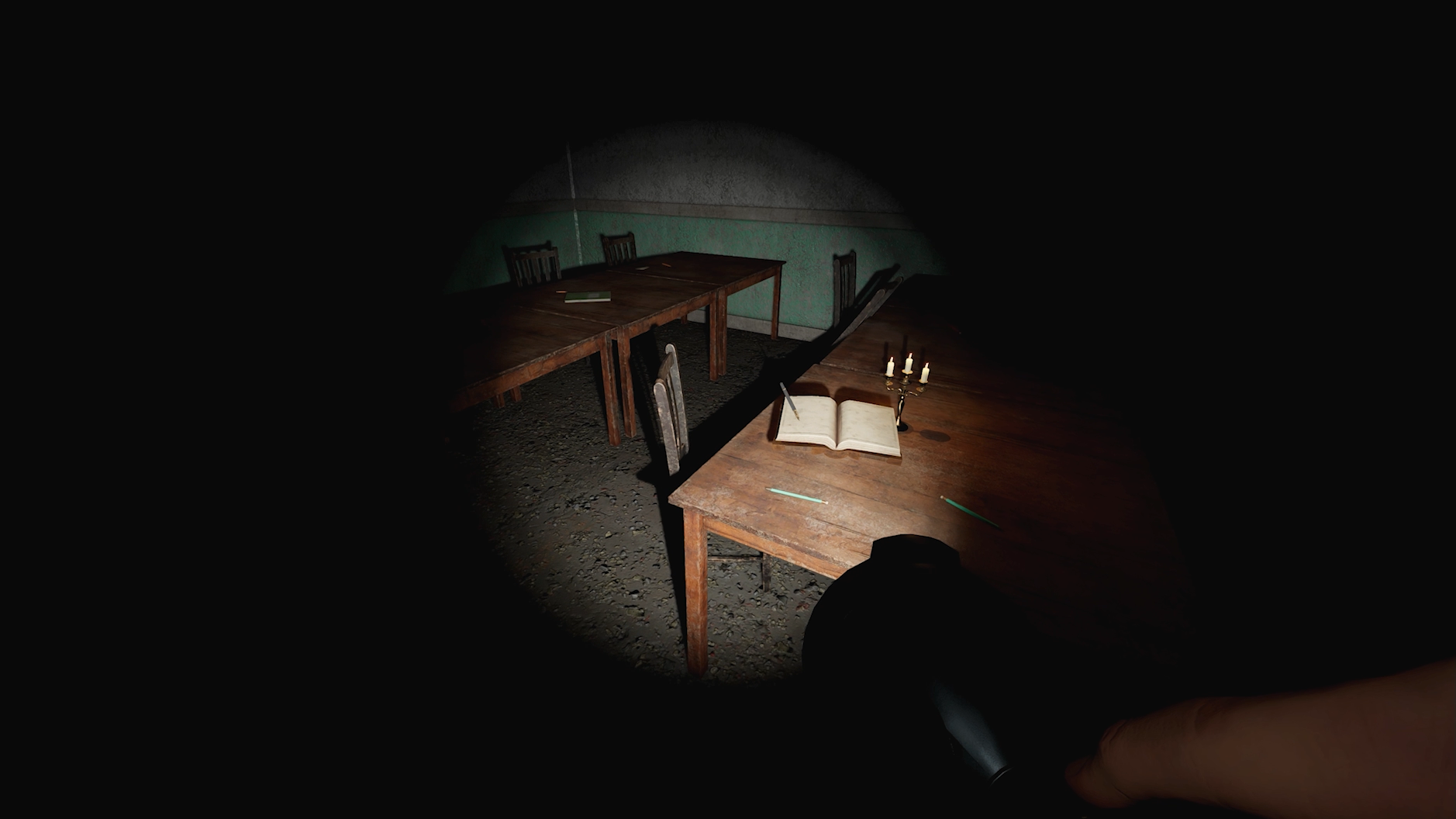 Phasmophobia will launch on consoles ahead of the spookiest day of the year