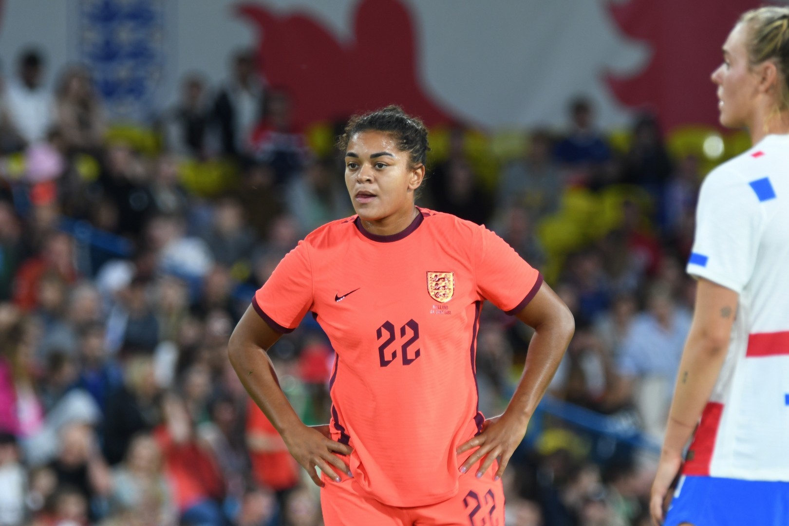 Jess Carter's teammate says supporting her after racist abuse "has ...