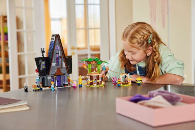 Lego Despicable Me 4 sets give us our first look at Mega Minions