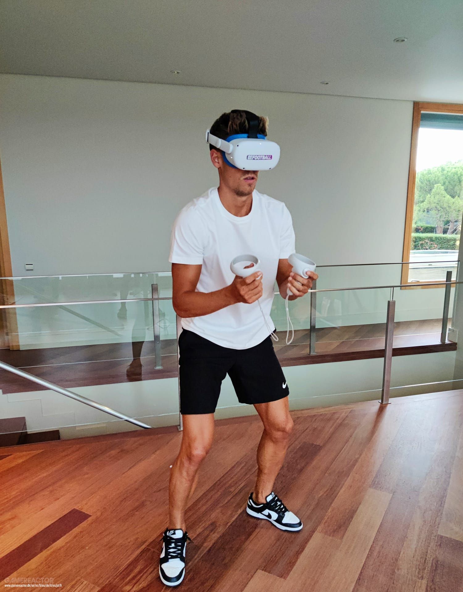 Football metaverse begins in SuperPlayer, now available on Meta Quest