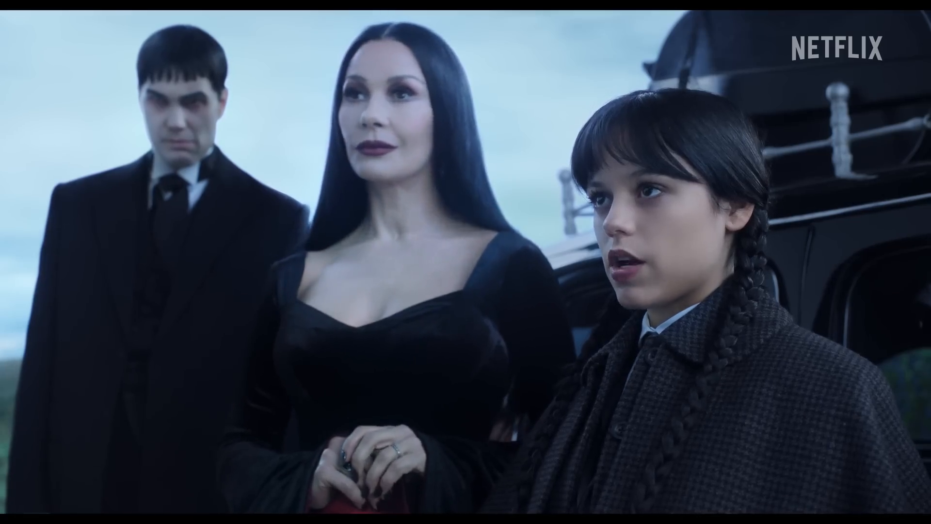 Wednesday becomes Nevermore's resident celebrity in latest look at ...