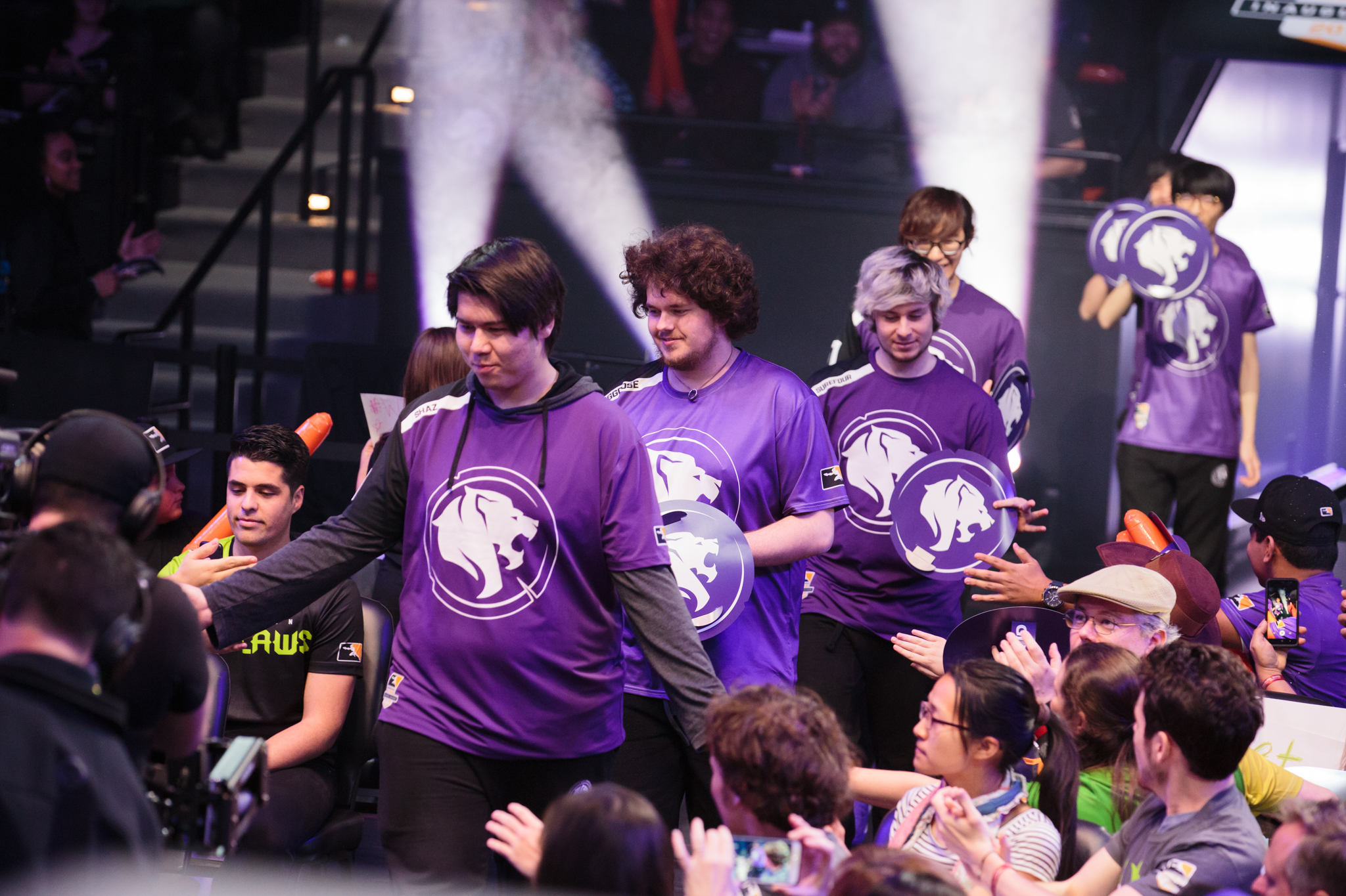 LA Gladiators coach dpei apologises for bumping into players ...