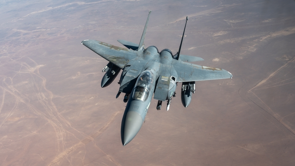 Pentagon awards $8.6 billion Boeing contract for new F-15 fighter jets ...