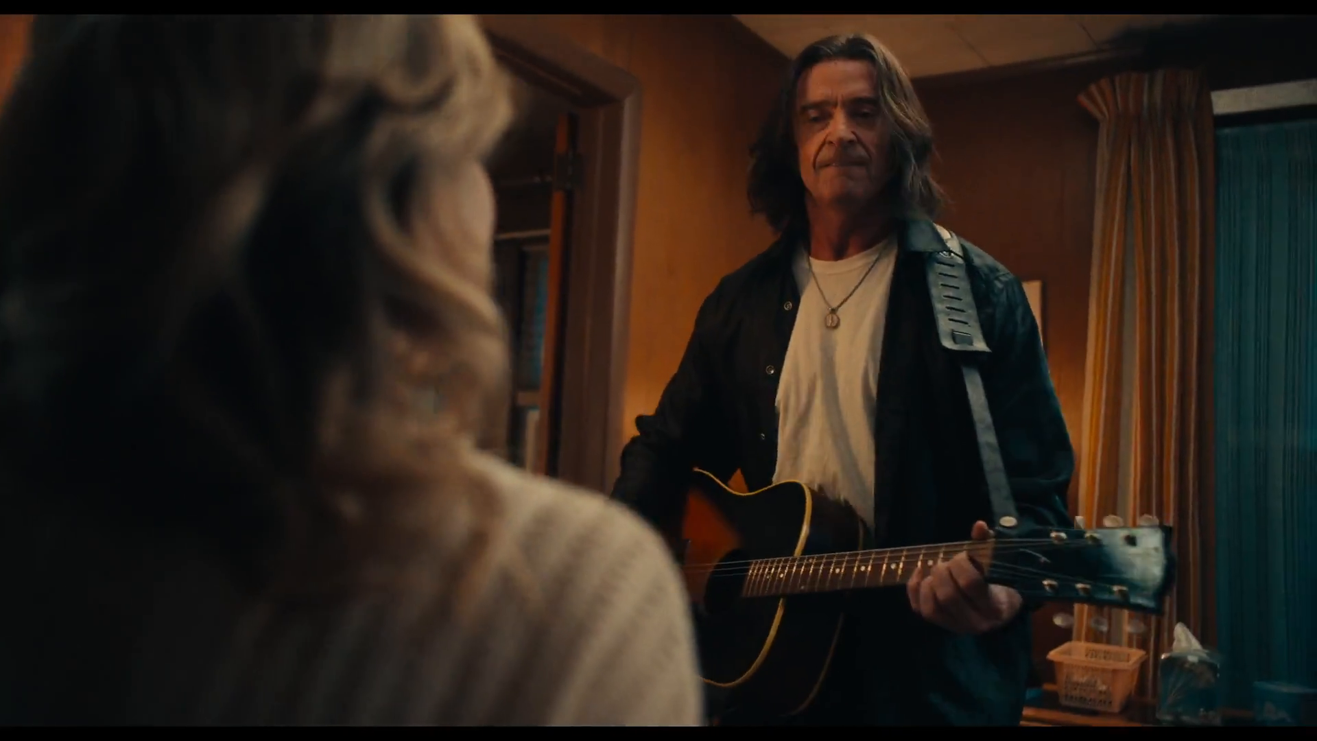 Hugh Jackman and Kate Hudson create a Neil Diamond tribute band in Song ...