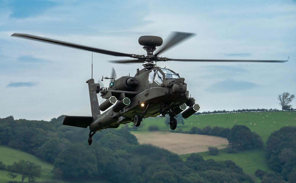 British Apache attack helicopters "open fire" in Finland - - Gamereactor