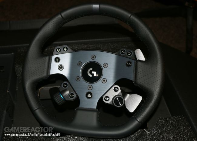 We unpack the brand new Logitech Pro Wheel - - Gamereactor