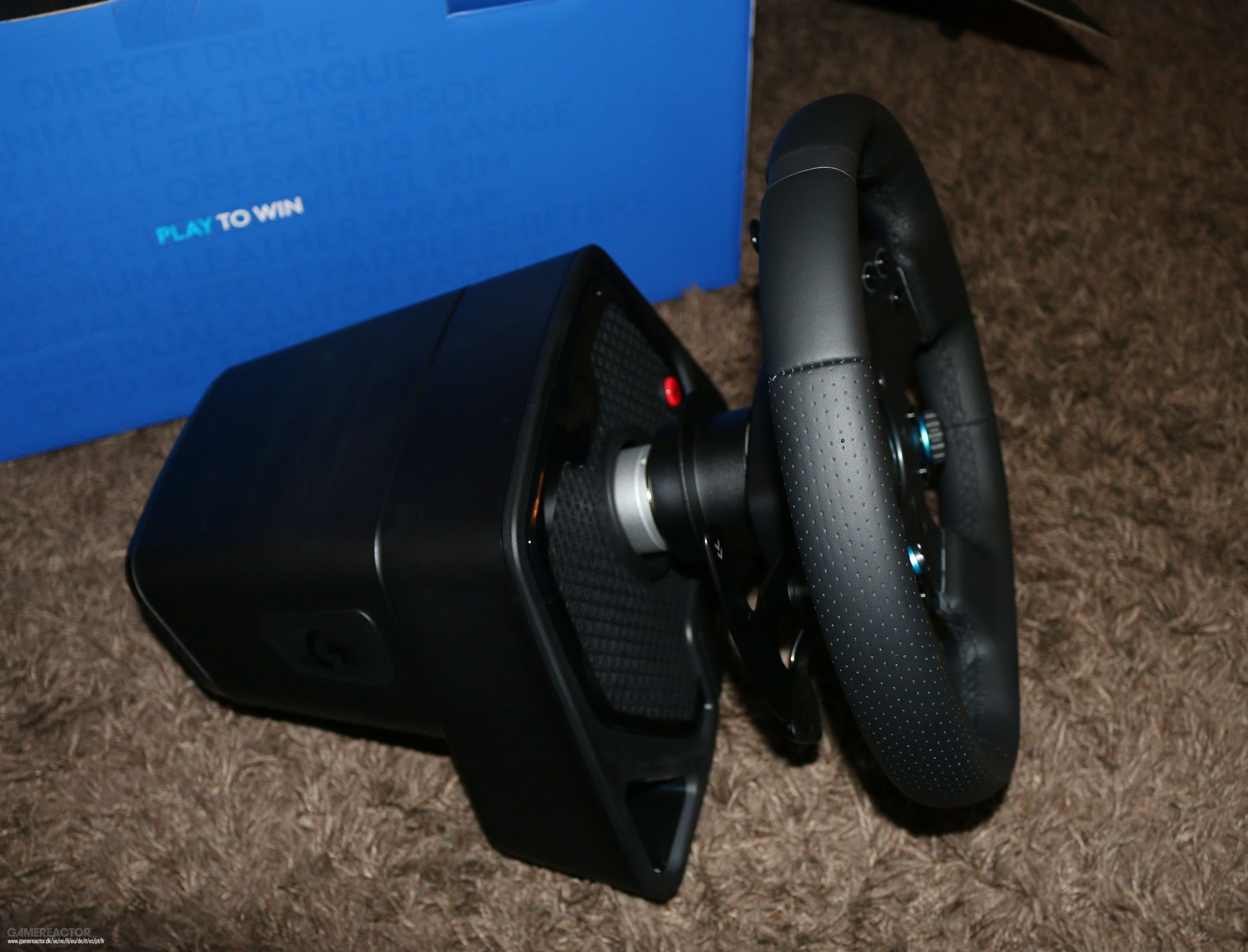 We unpack the brand new Logitech Pro Wheel - - Gamereactor