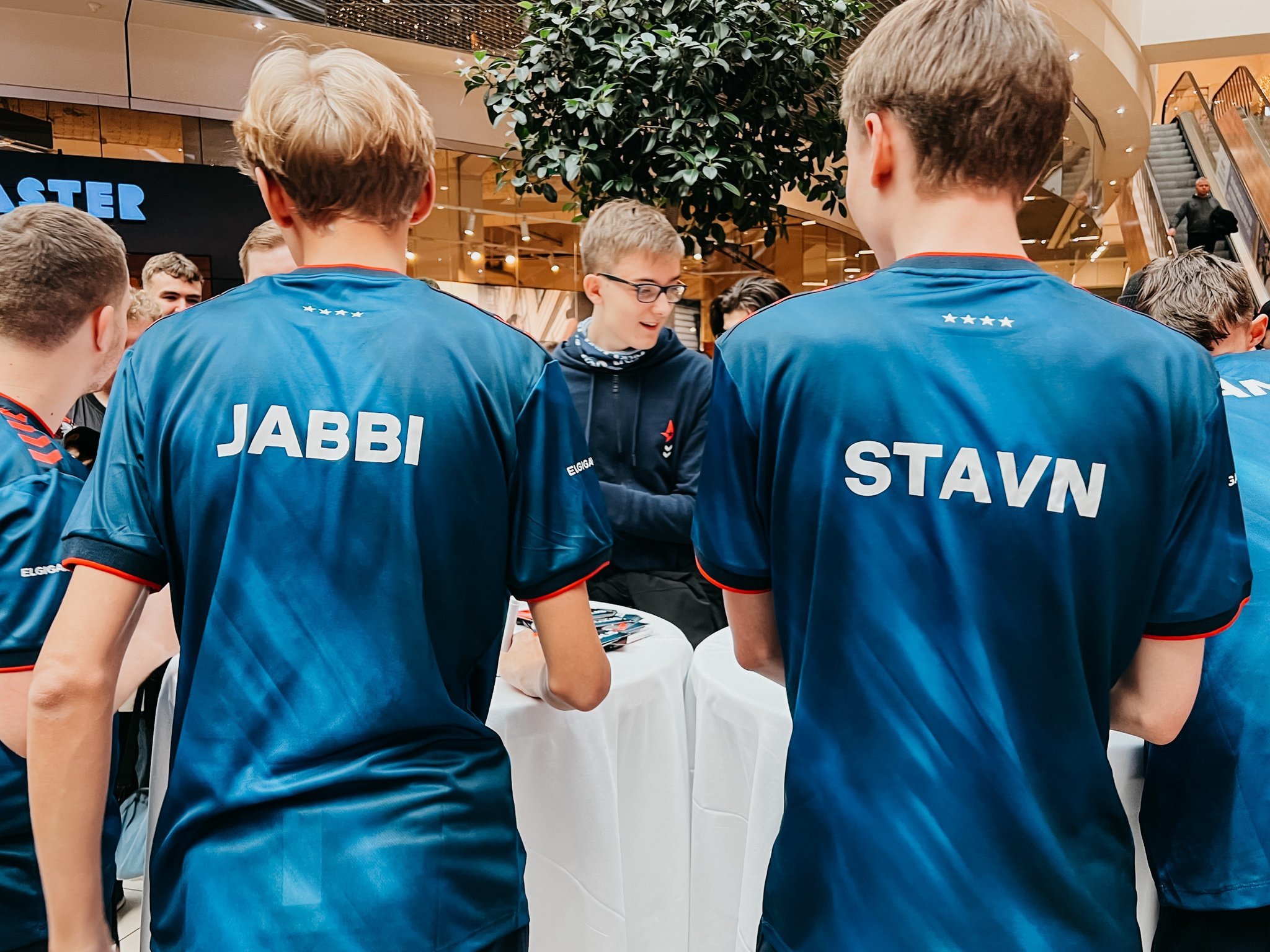 Astralis benches two members and signs two new stars - Counter-Strike 2 ...