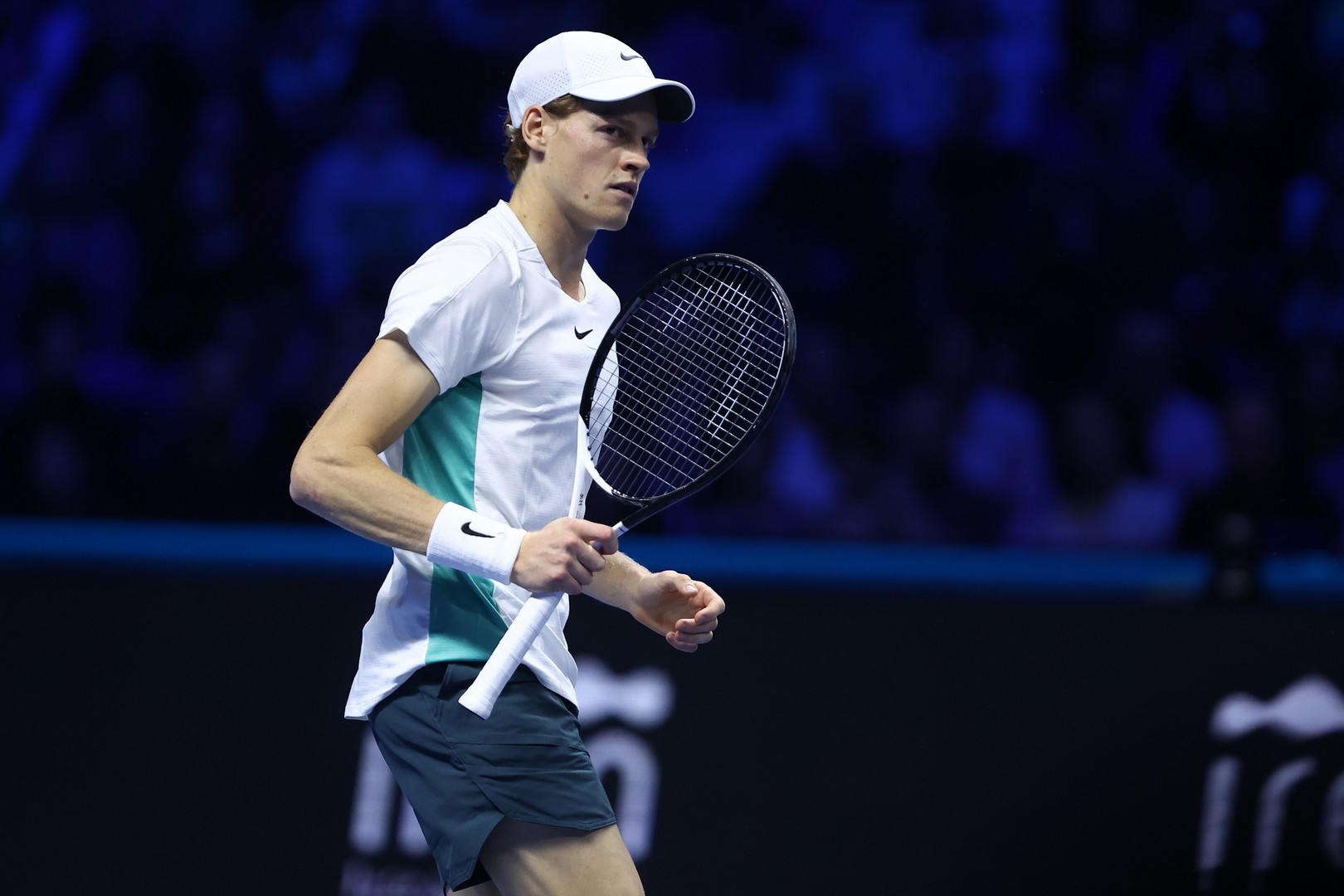 Jannik Sinner wins third title of the year against Learner Tien in ...