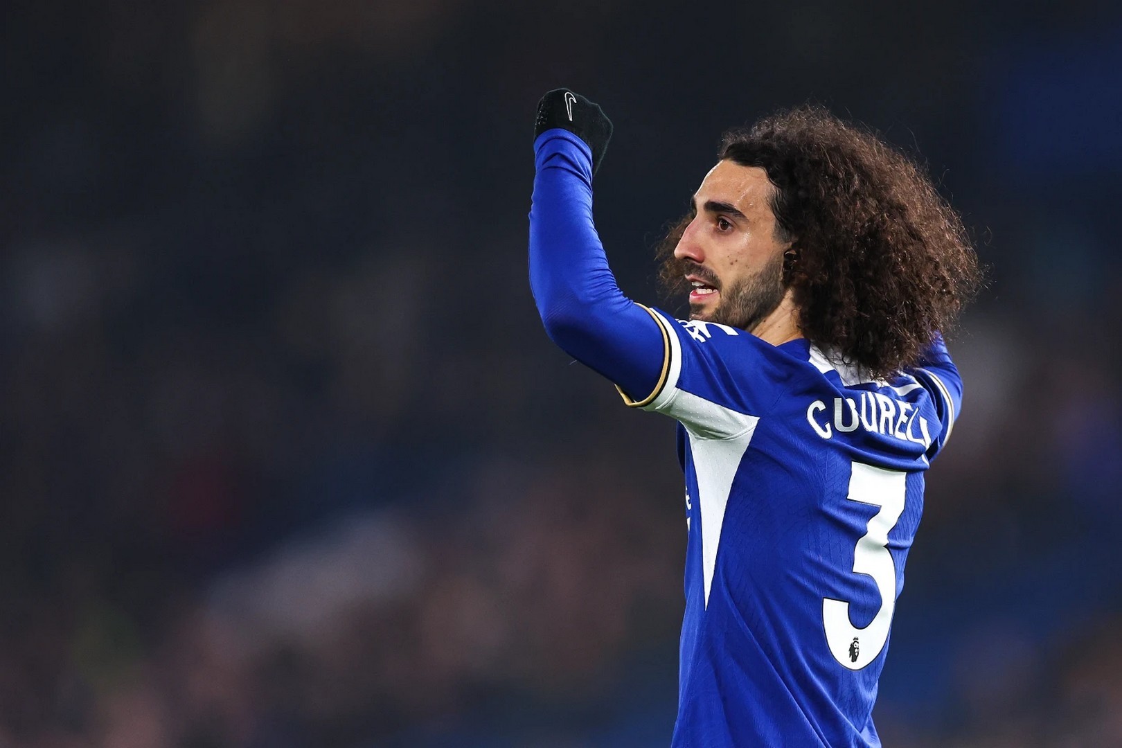 Cucurella apologises to Chelsea fans after slipping twice, throws away boots - - Gamereactor