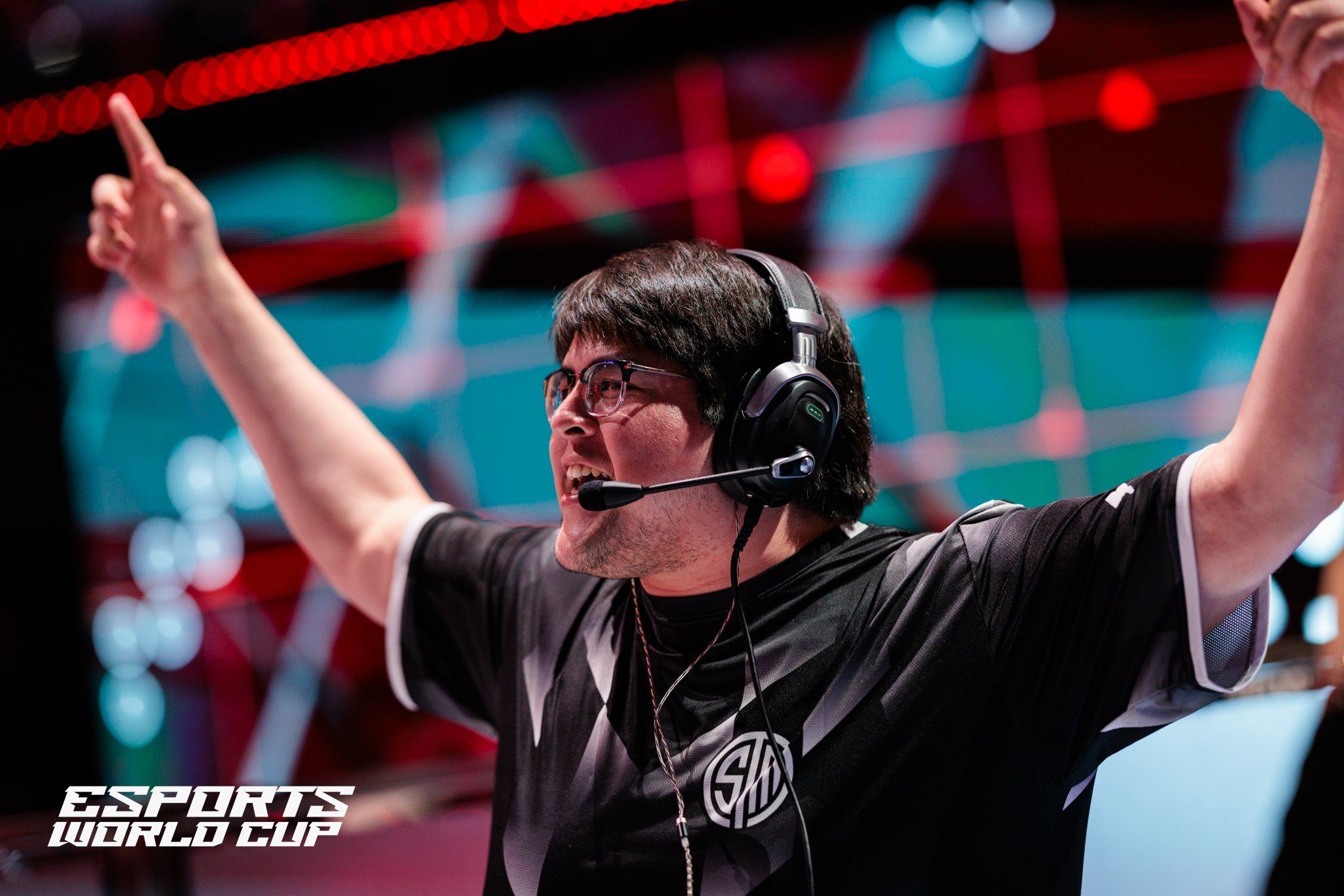 Seven teams have already punched a ticket to the Apex Legends Global ...