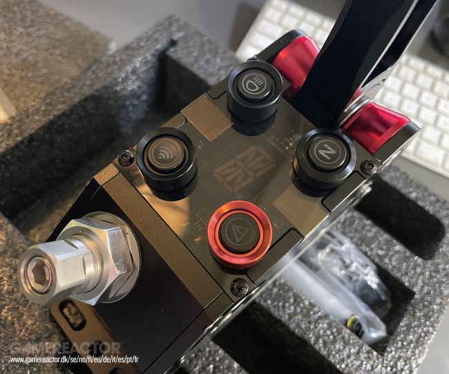 Simagic Q1-P Sequential Shifter - Simagic Q1 Sequential Shifter - Gamereactor