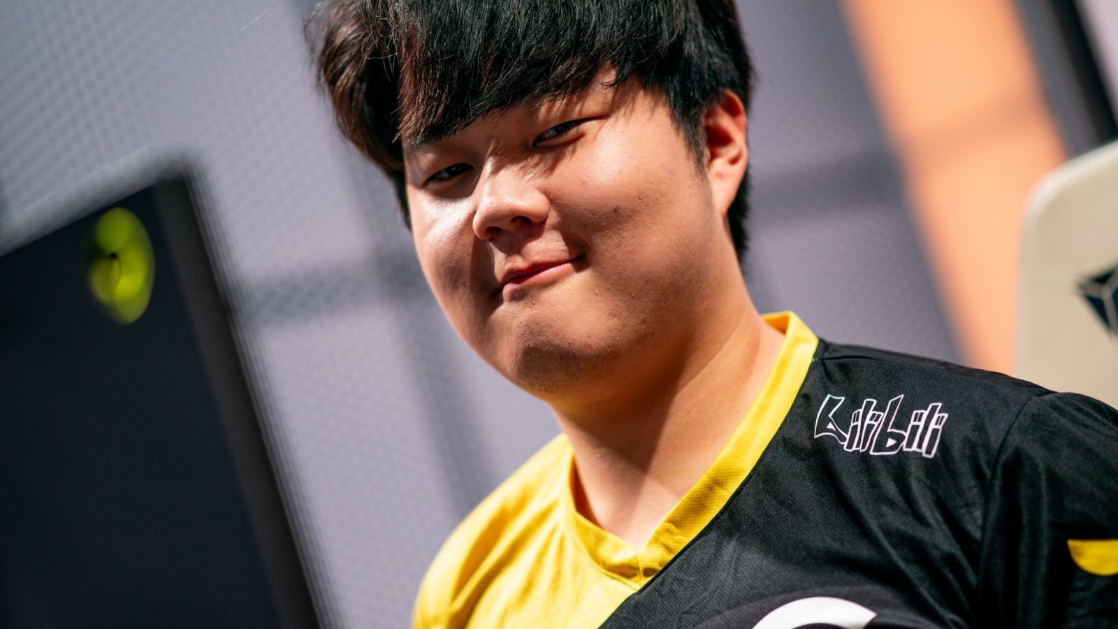 Huni reportedly signs $2.3 million USD contract extension - League of ...