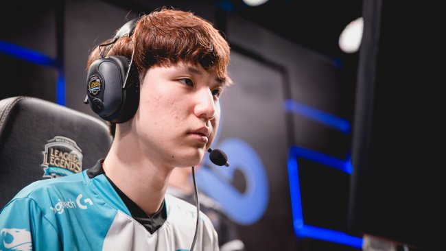 Ray is part of EDward Gaming's new League of Legends team