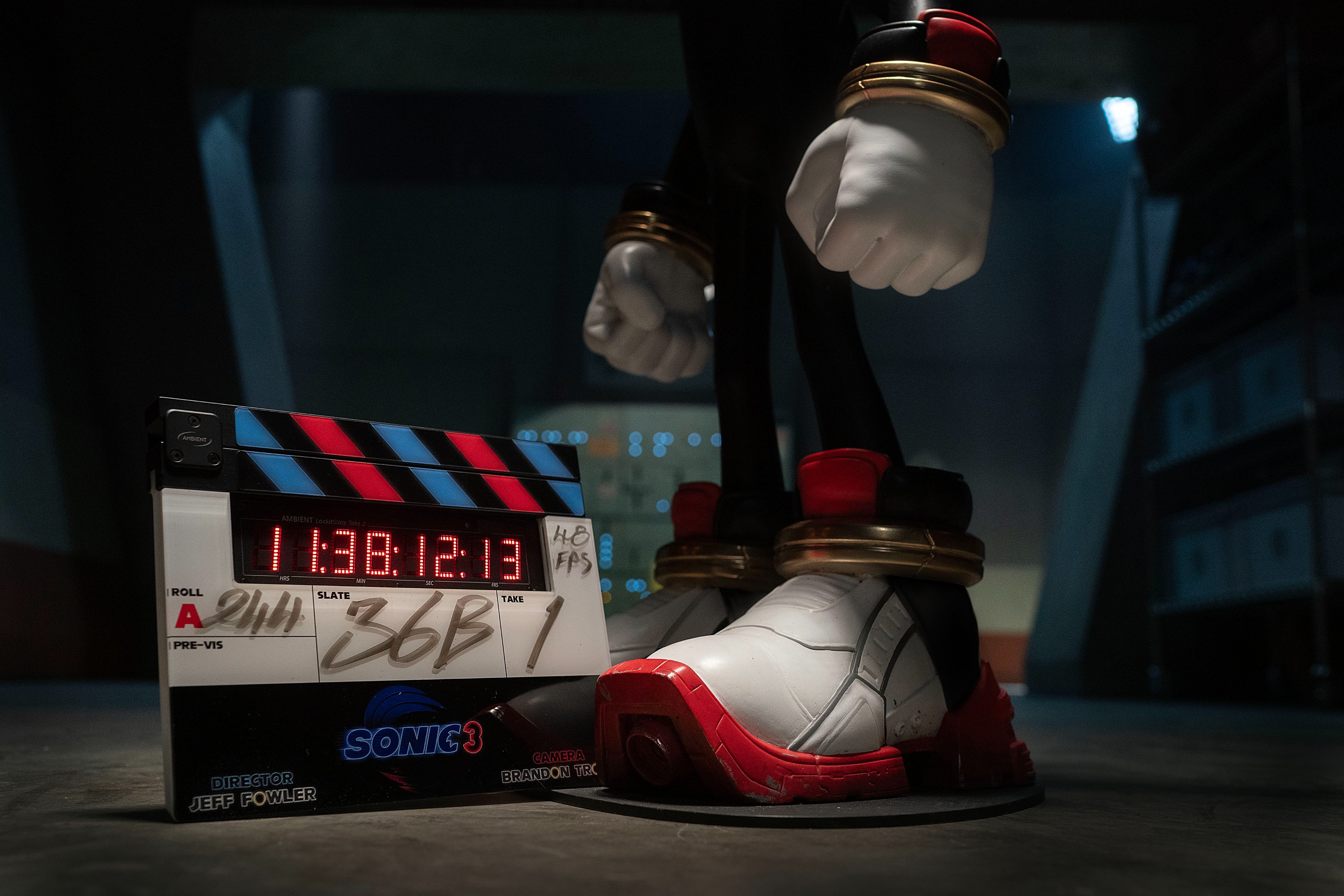 Sonic the Hedgehog 3 shows Shadow in first teaser image