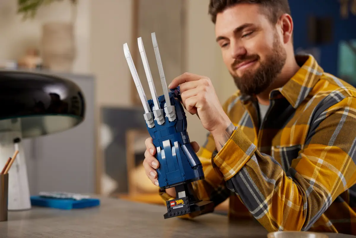 Build Wolverine's Claws in this new Lego set - - Gamereactor