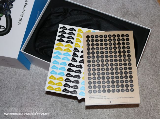 See us unbox the Moza Vision GS - - Gamereactor