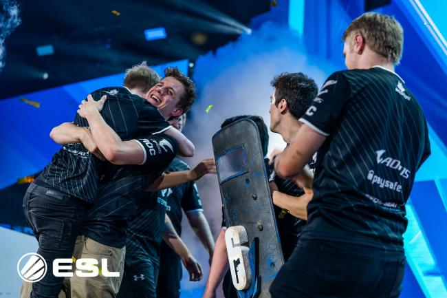 G2 Esports take home the trophy at the Six Major Paris - Rainbow Six ...