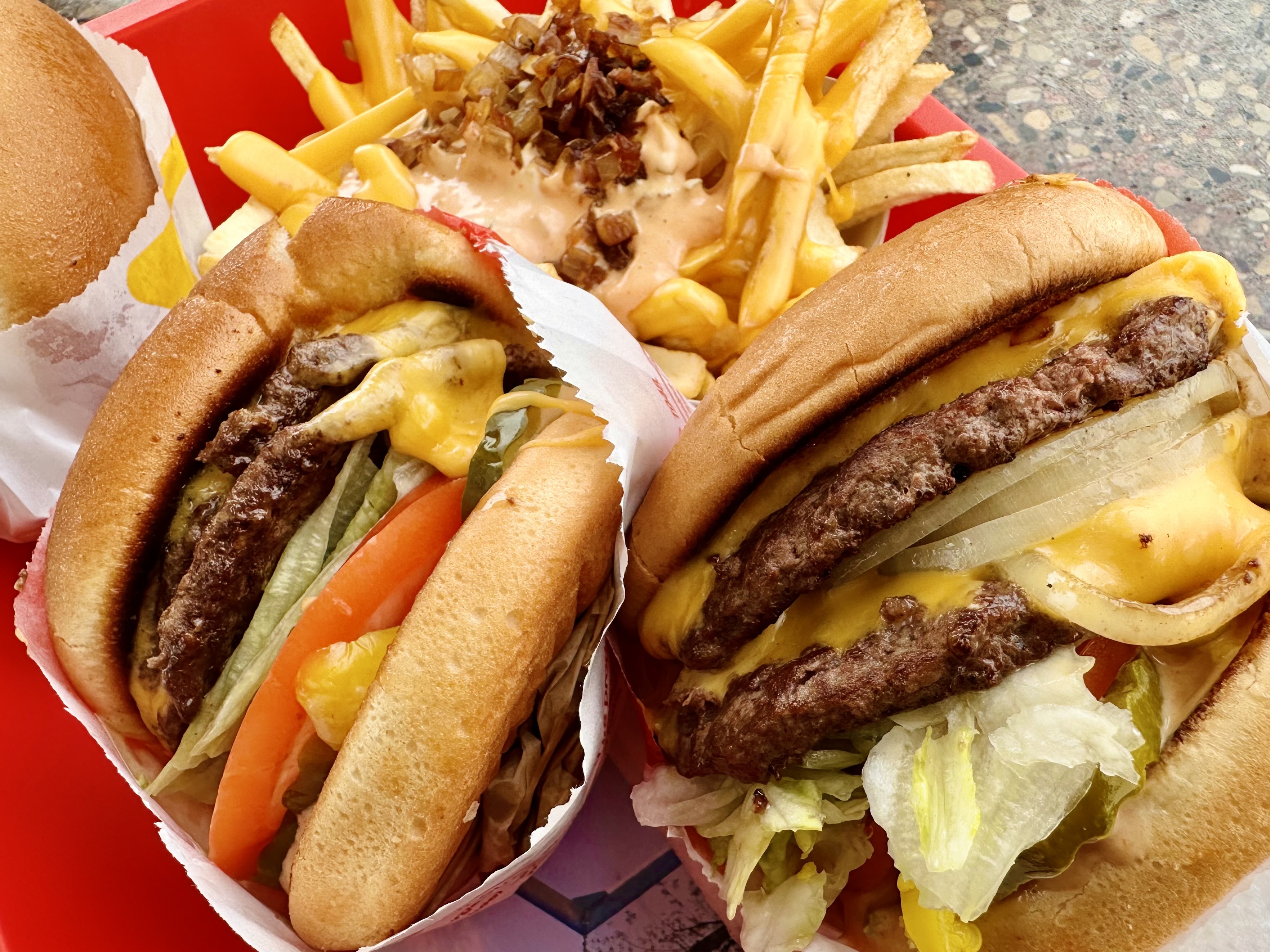 In-N-Out Burger removes order number 67 from system due to kids screaming - - Gamereactor