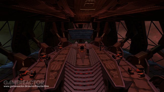 Star Trek Online on console: "From 72 keys down to 16"