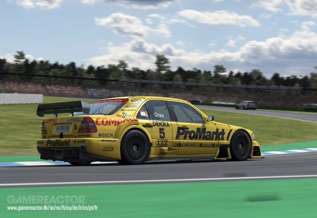 Raceroom's graphics have been updated and DTM cars have been rolled out ...