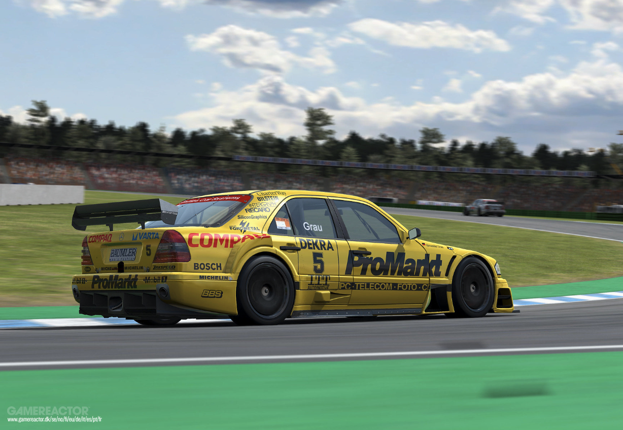 Raceroom's graphics have been updated and DTM cars have been rolled out ...