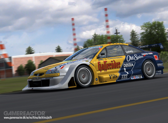 Raceroom's graphics have been updated and DTM cars have been rolled out ...