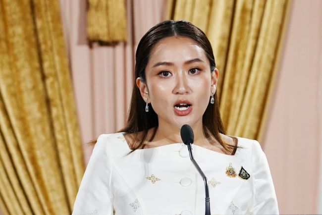 Thai PM suspended amid court case over leaked call - - Gamereactor