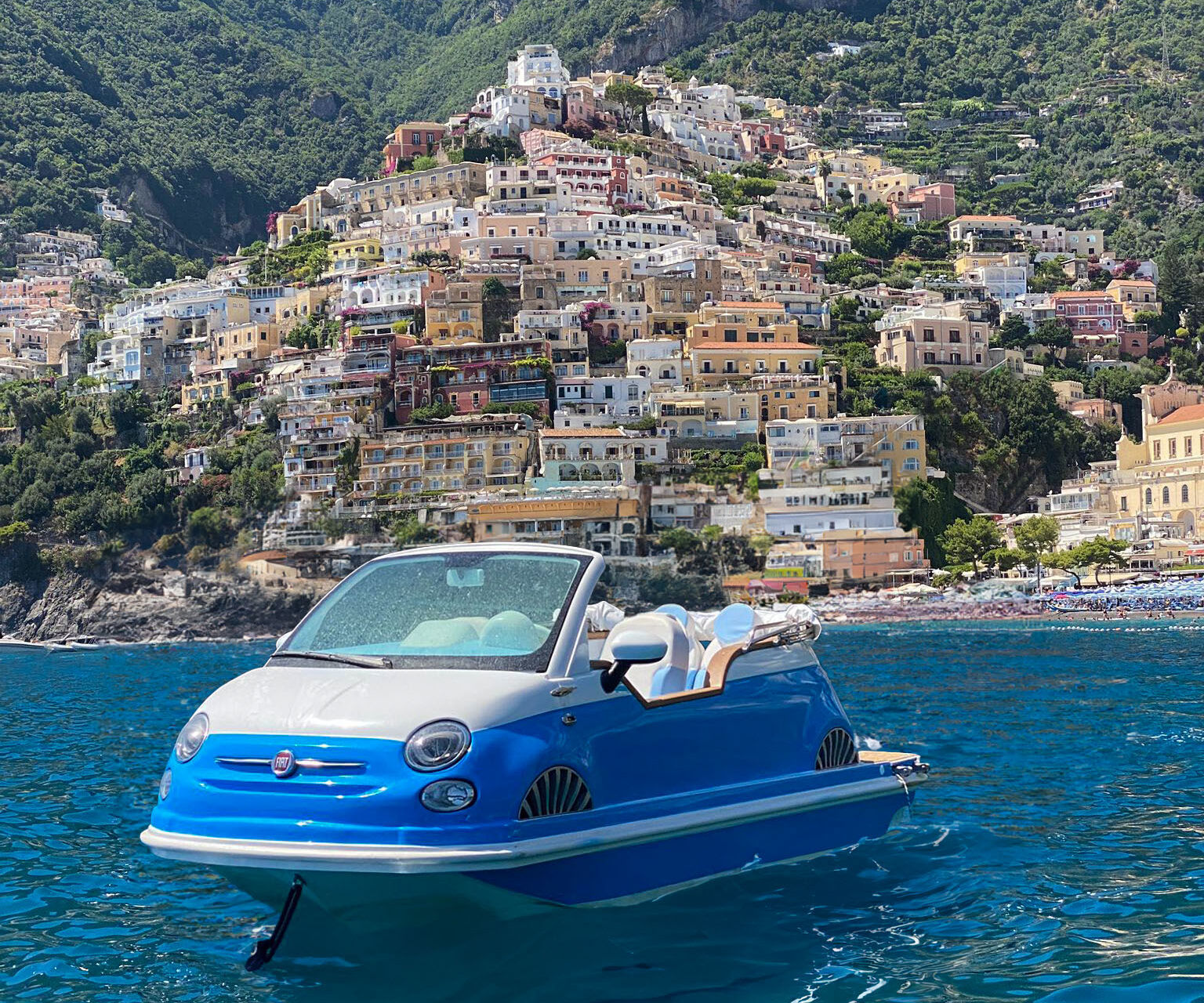 You can now catch some waves in a Fiat 500 - - Gamereactor