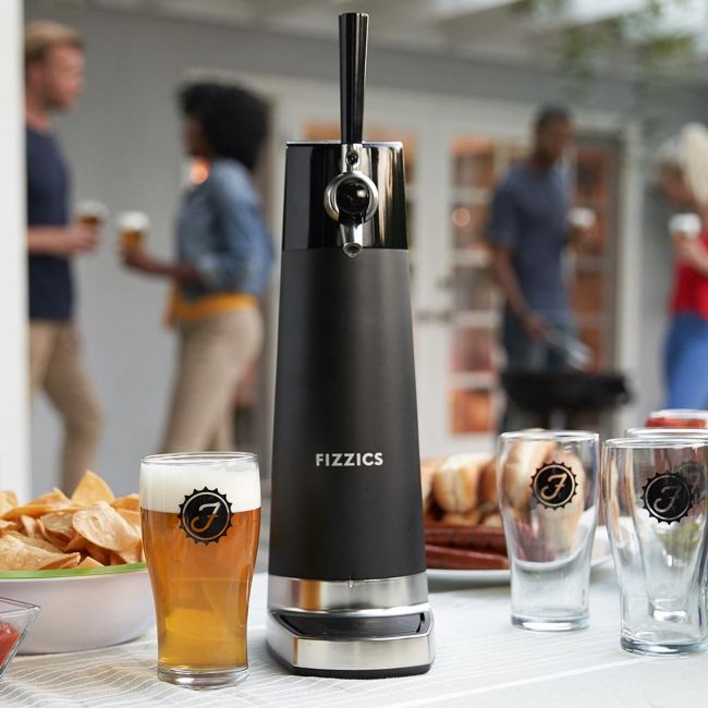 Fizzics Draftpour Beer Tap turns an ordinary beer into a nitro-style ...