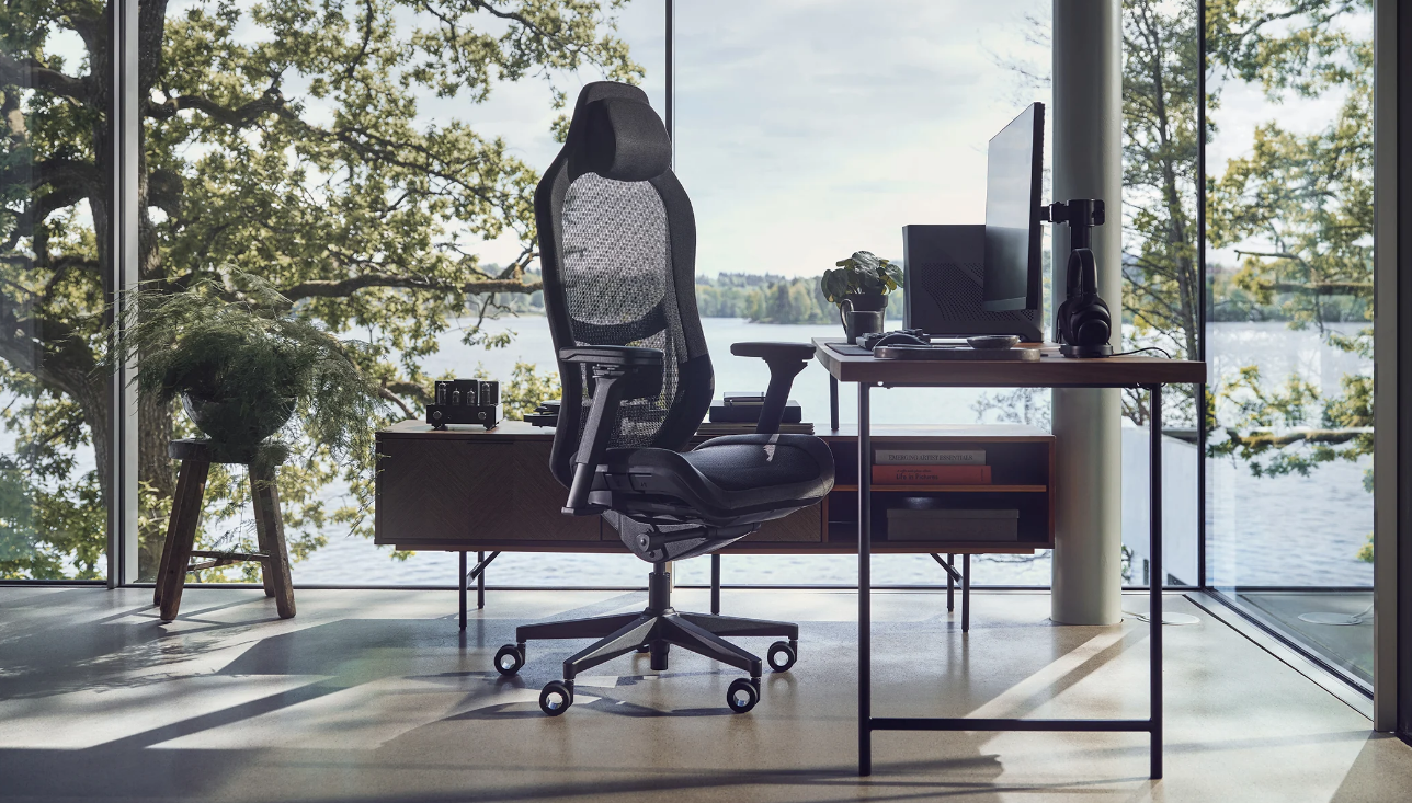 Fractal Design Refine Mesh - - Gamereactor