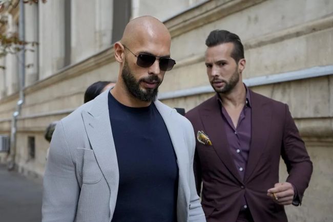 Tate brothers arrive in Florida amid legal scrutiny - - Gamereactor