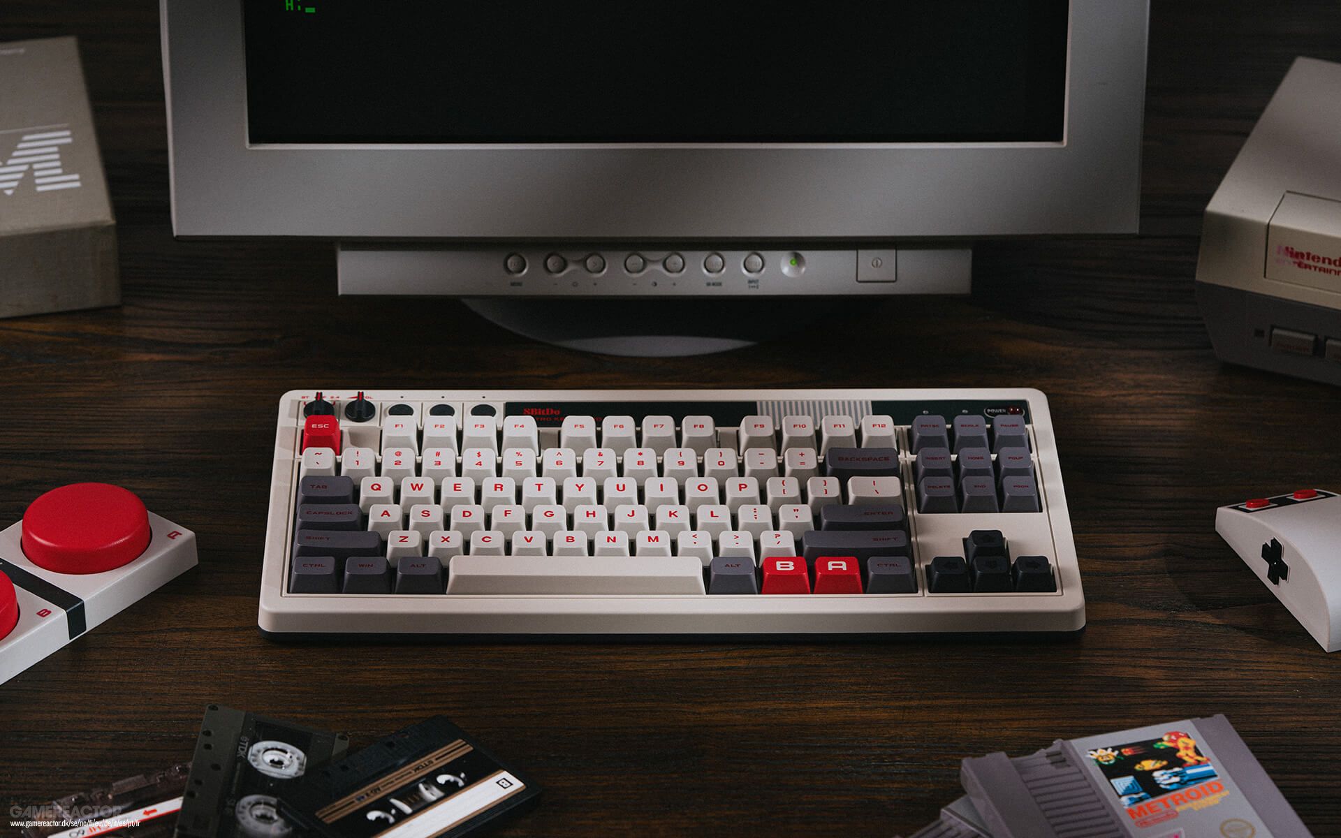 8Bitdo Retro Mechanical Keyboard - - Gamereactor