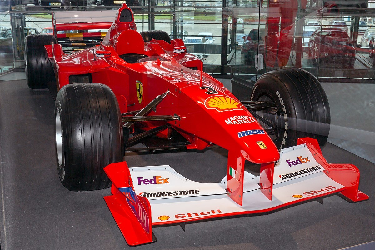 Michael Schumacher's iconic F1-2000 Ferrari is up for sale - - Gamereactor