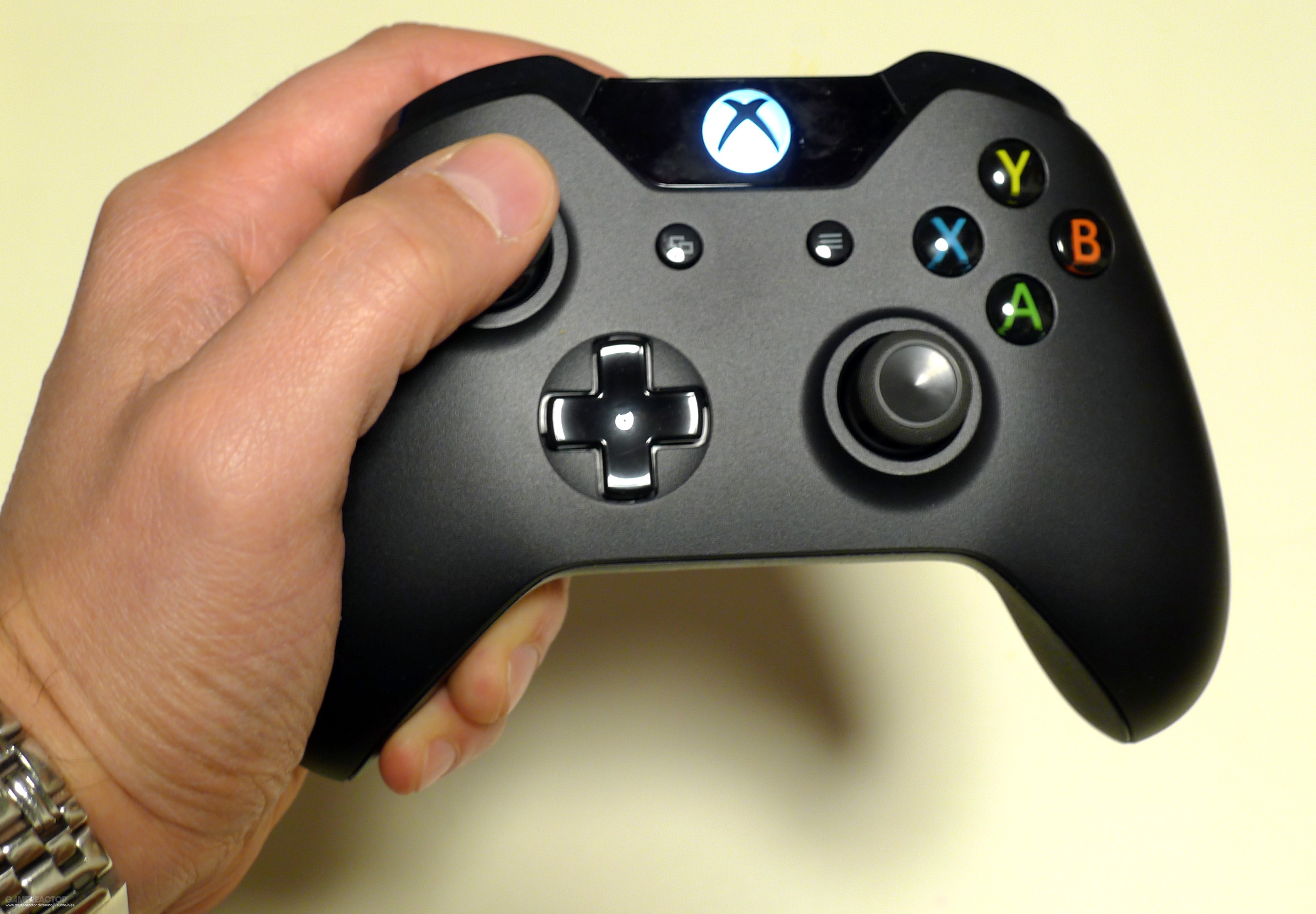 Steam's beta update allows you to customise x-input controllers ...