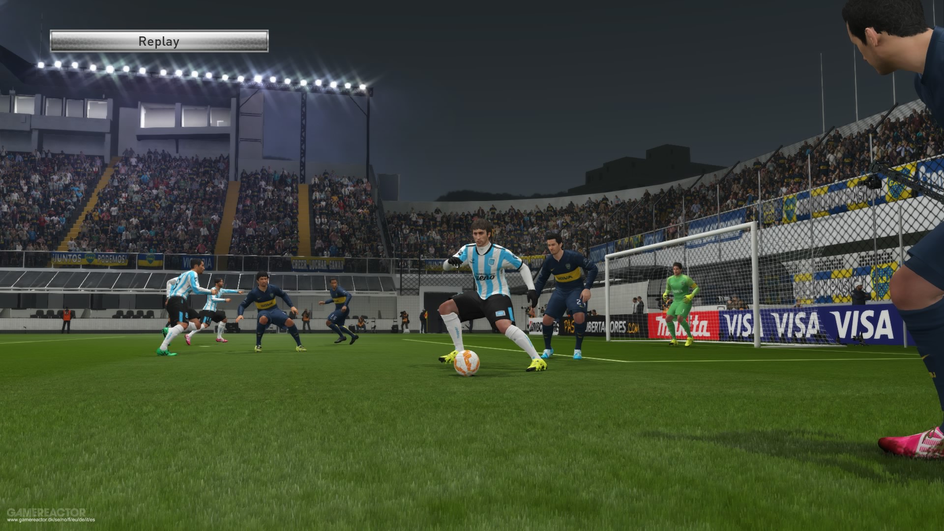 Pro Evolution Soccer 2016 Review - Gamereactor