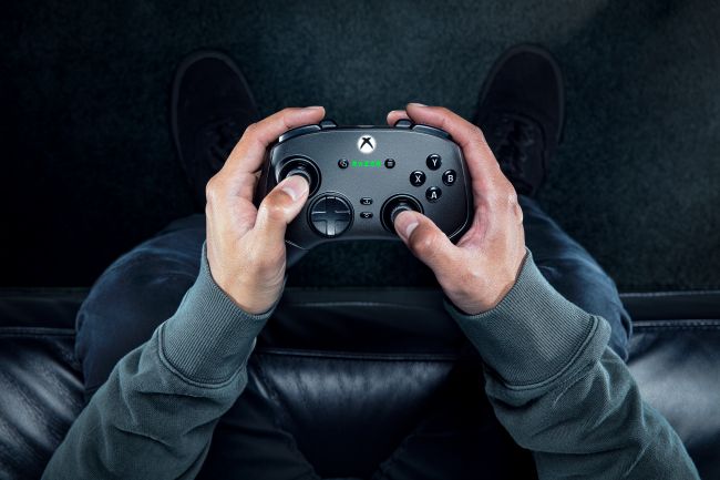 Razer announces Wolverine V3 Pro - an Xbox controller for esport gamers ...