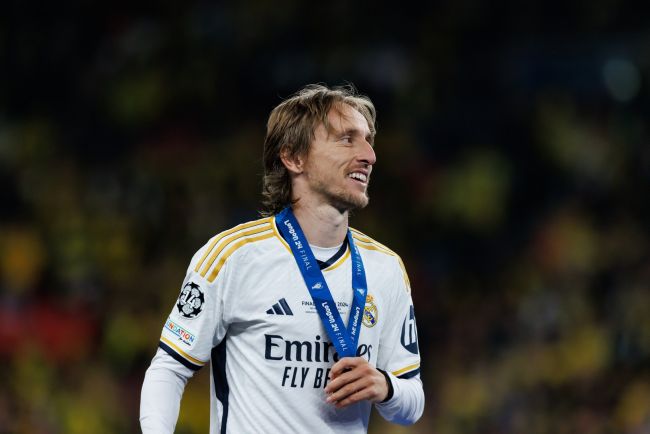 AC Milan's new manager confirms Luka Modrić will arrive in August ...