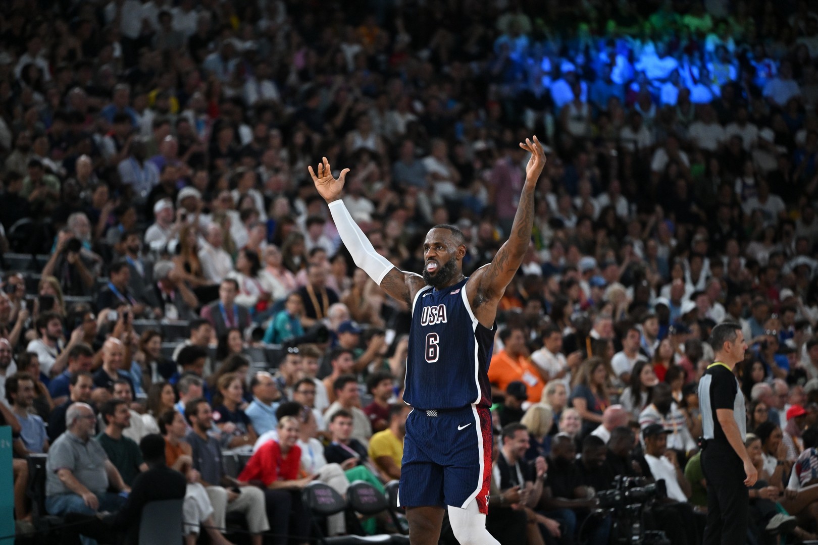 Today is LeBron James' 40th birthday: nobody played better than him at ...