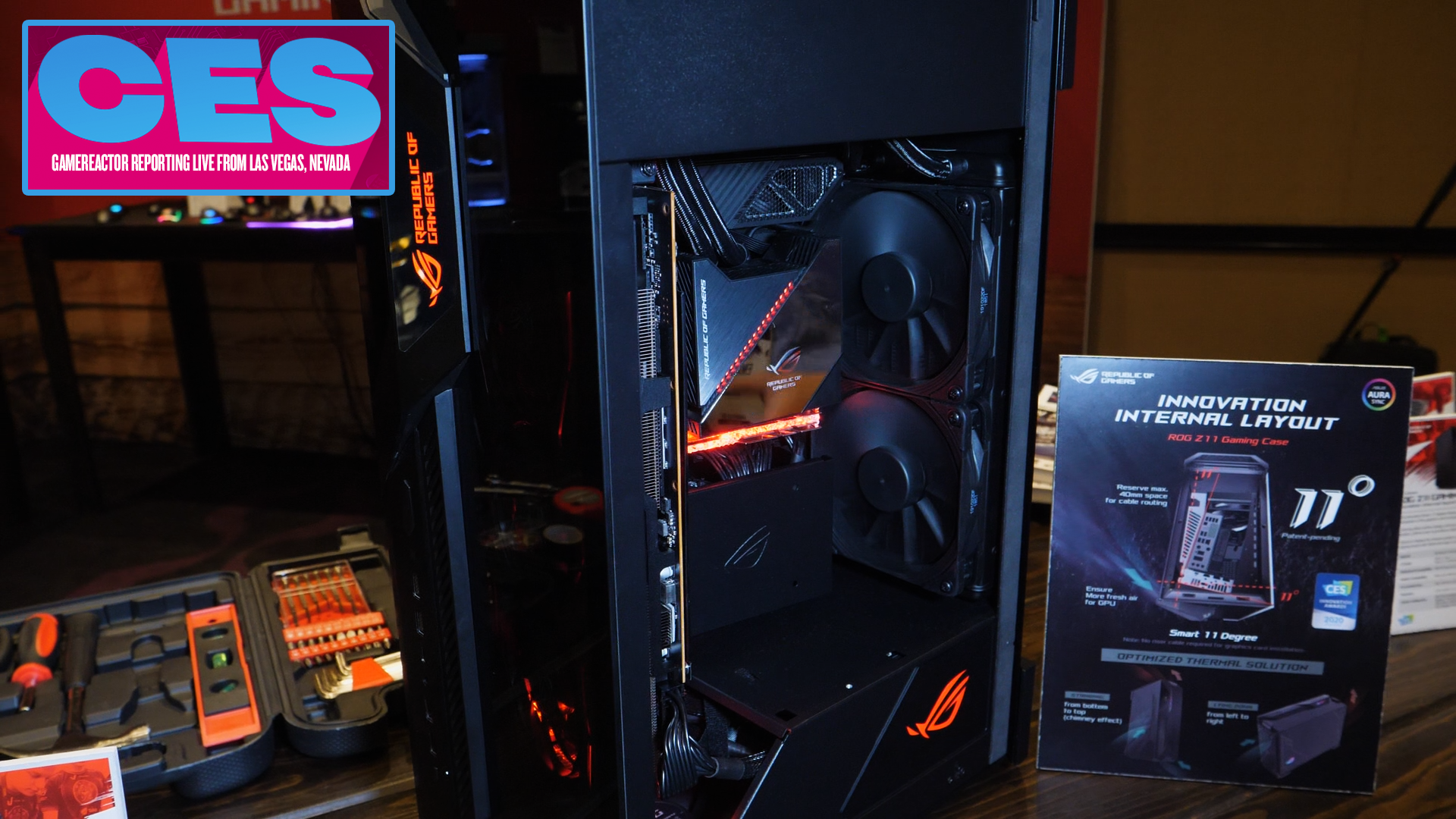 Asus talked us through the features of the ROG Z11 PC case - - Gamereactor
