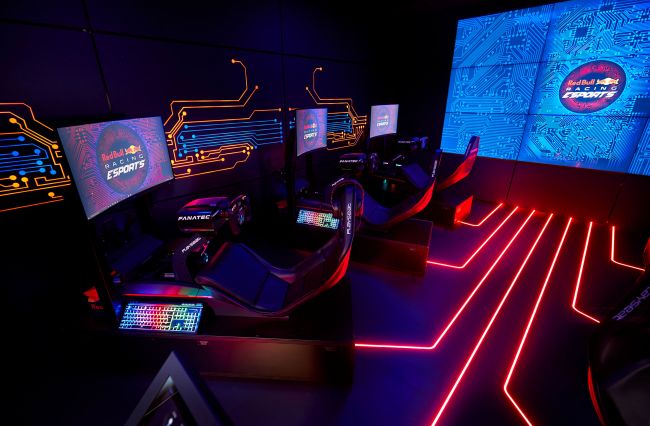 Red Bull opens state-of-the-art sim racing facility - F1 2020 - Gamereactor