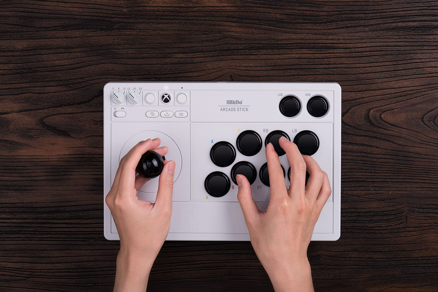 Wireless arcade stick for Xbox announced by 8BitDo - Street Fighter 6 ...