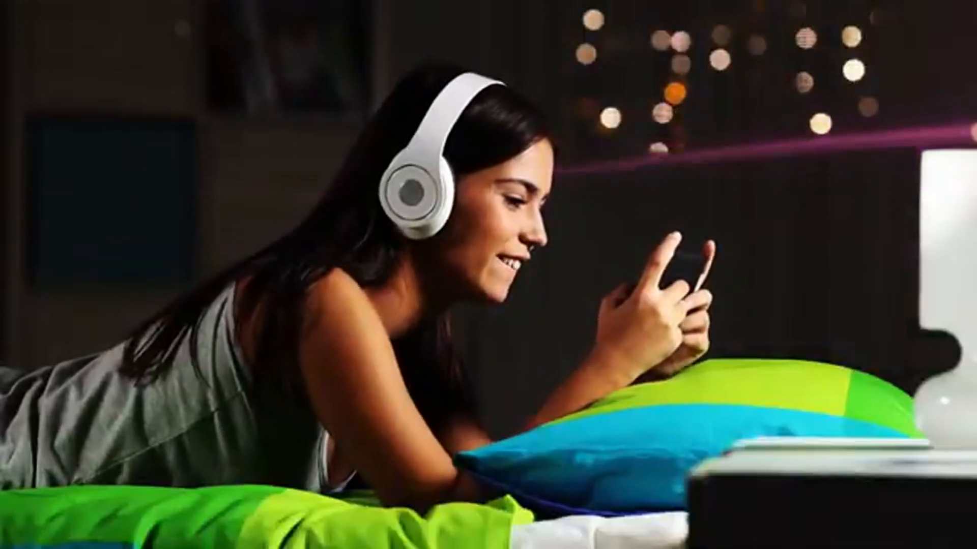 Beat Legend: AVICII now available on iOS and Android