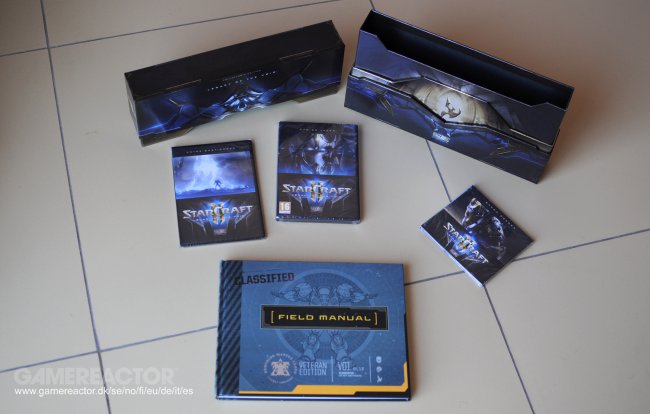 Unboxing Starcraft II: Legacy of the Void Collector's Edition