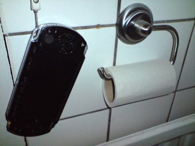 Embarrassing gaming habits - top 10! - - Gamereactor