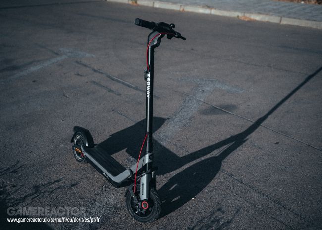 Segway Ninebot E3 Pro E electric scooter - Segway Ninebot E3 E - Gamereactor